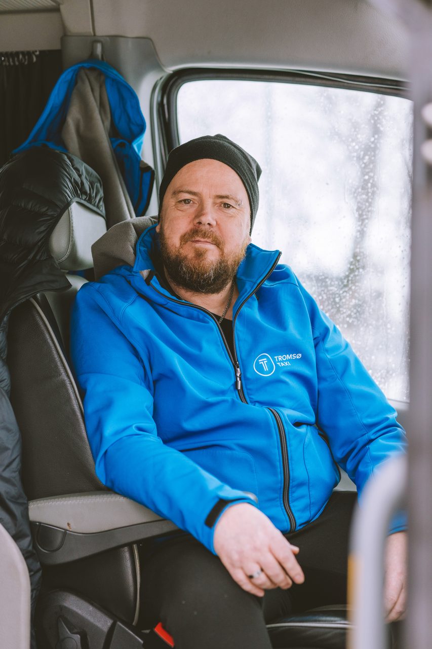 Innenfor taxi-dørene