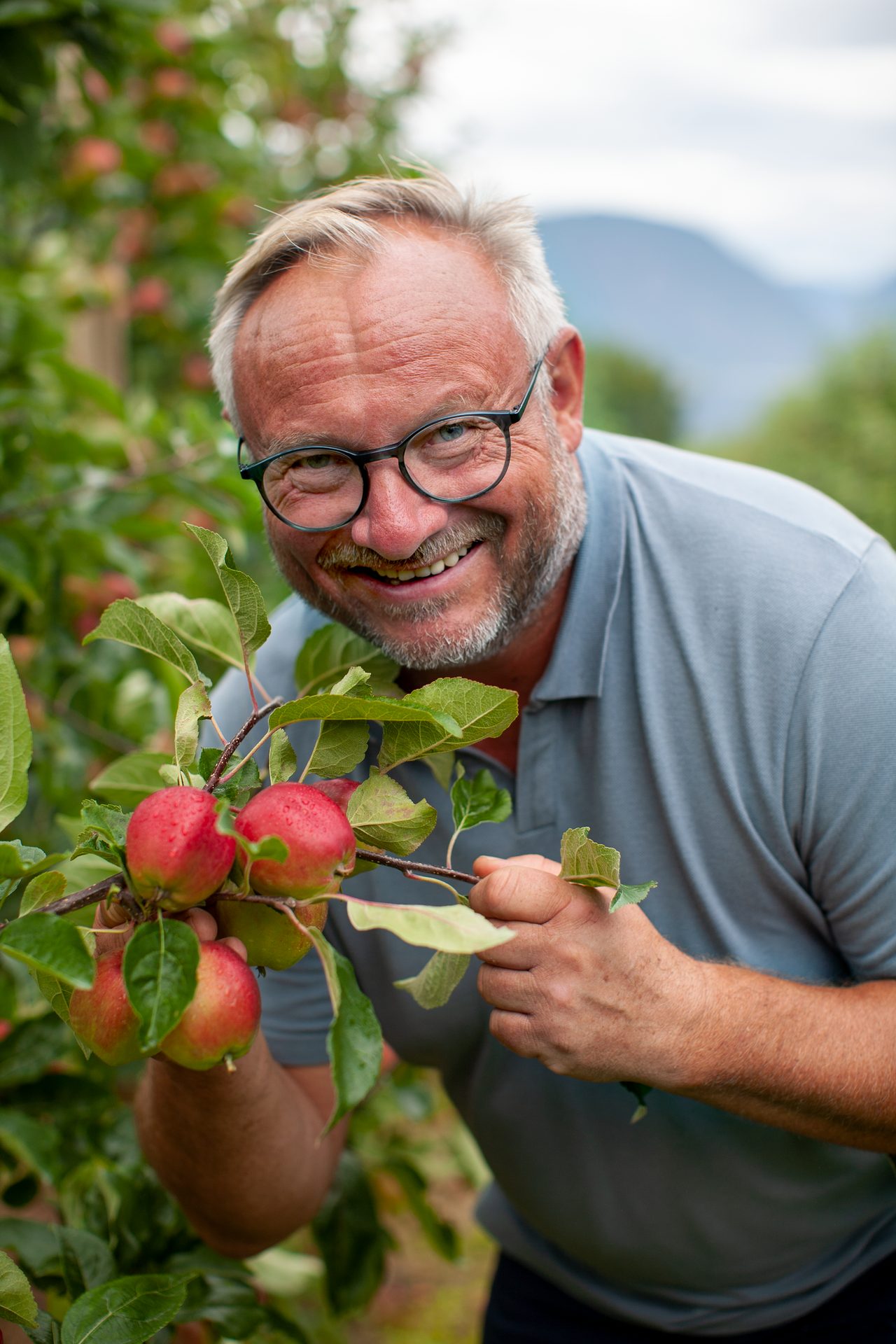 Annonsørinnhold: Nå er frukthyllene fylt opp med norske epler hos REMA 1000