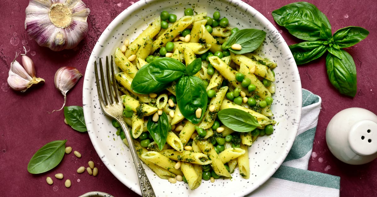 Cover | April/May 2024 | Food Safety Magazine