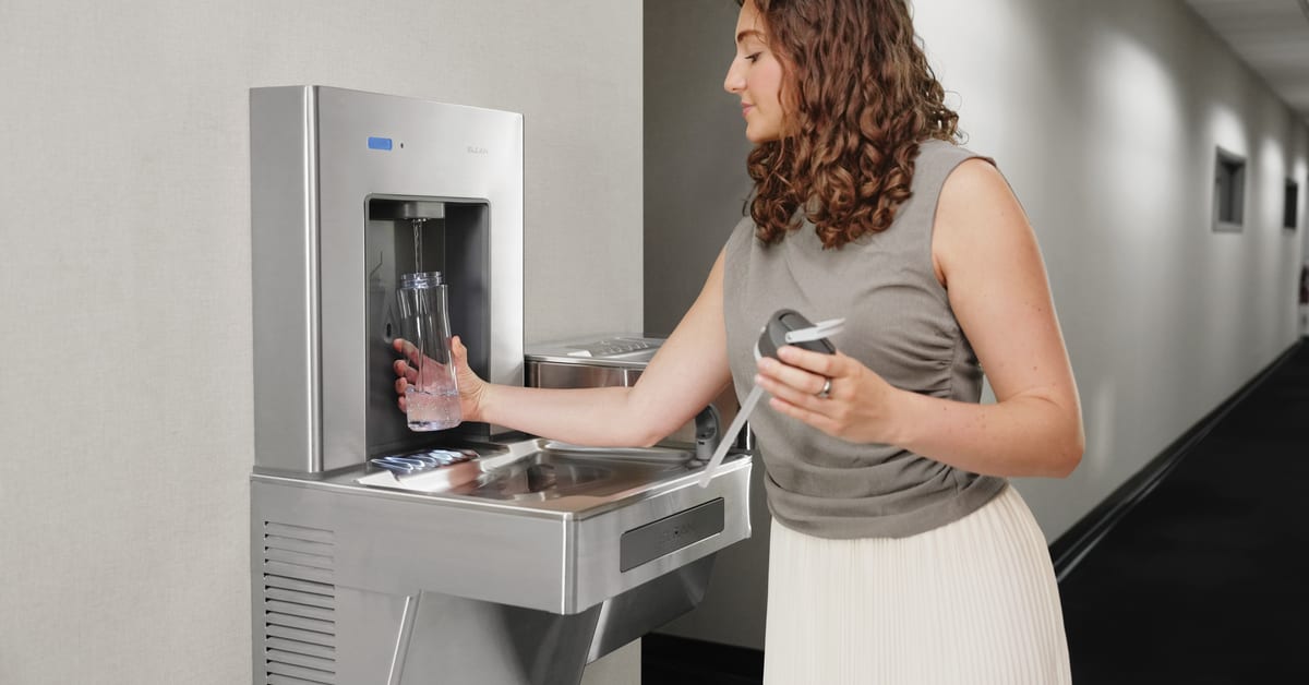 F9_Bottle Filling Stations-Feature