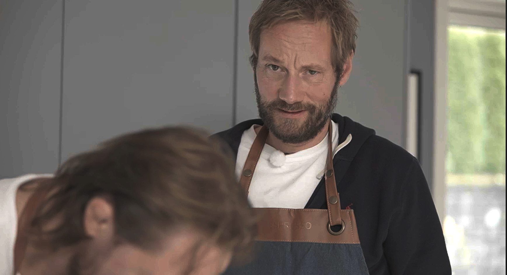 Kjartan rydder opp hjemme - på Viaplay 4. februar!