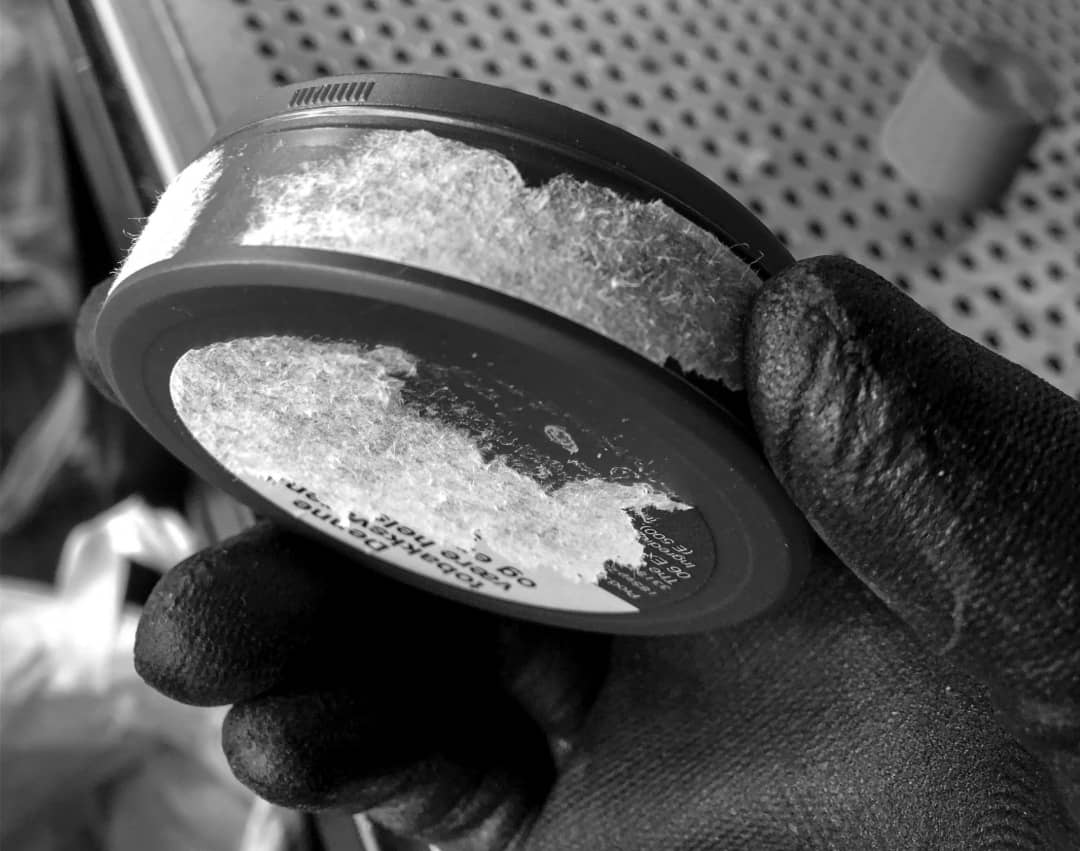 Frisbee av snusbokser med 448C